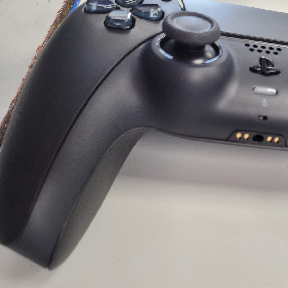 Pre-owned Playstation 5 Controller Black - Own4Less